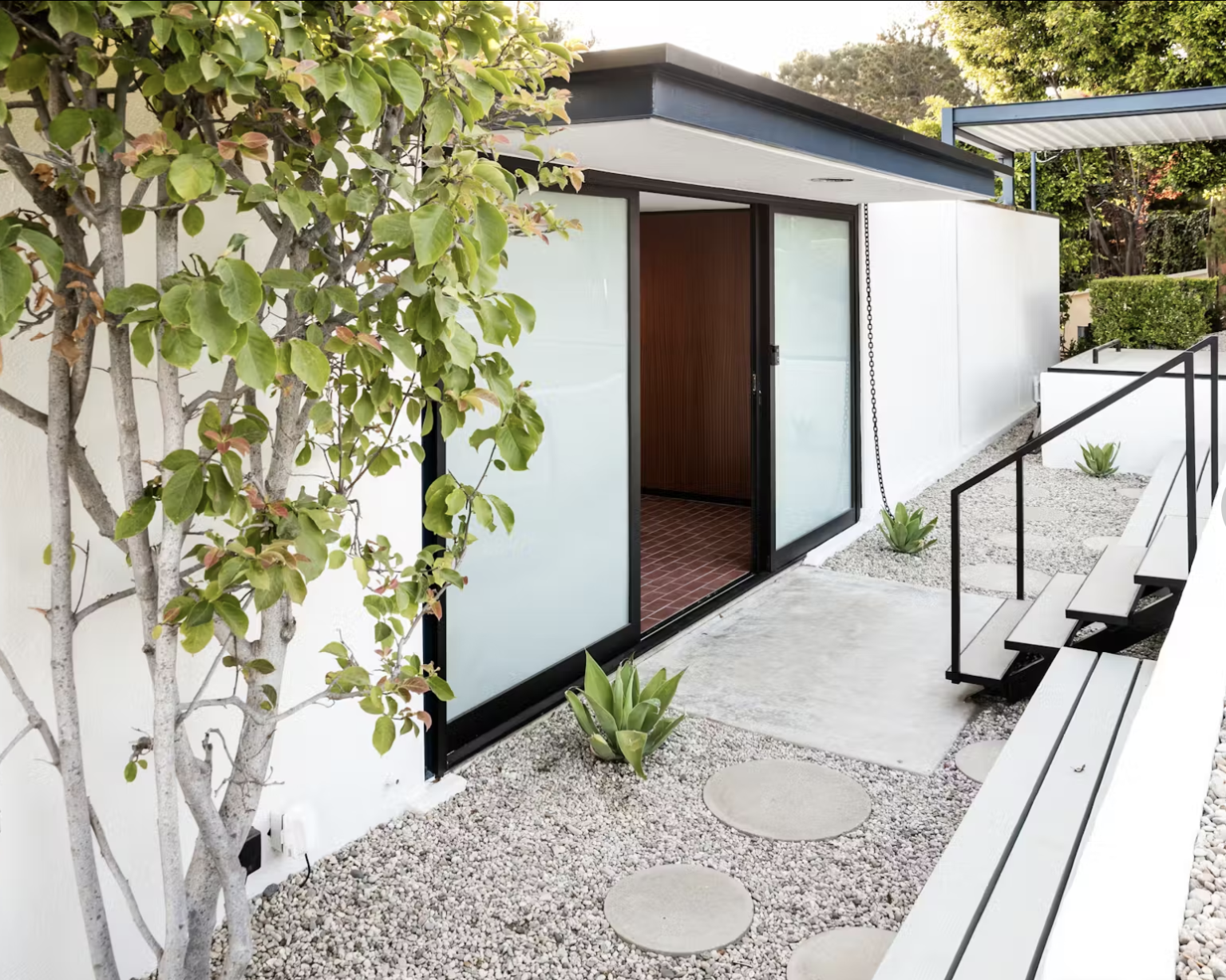The Smith House, 1958: Towards a Floating Steel Architecture ...