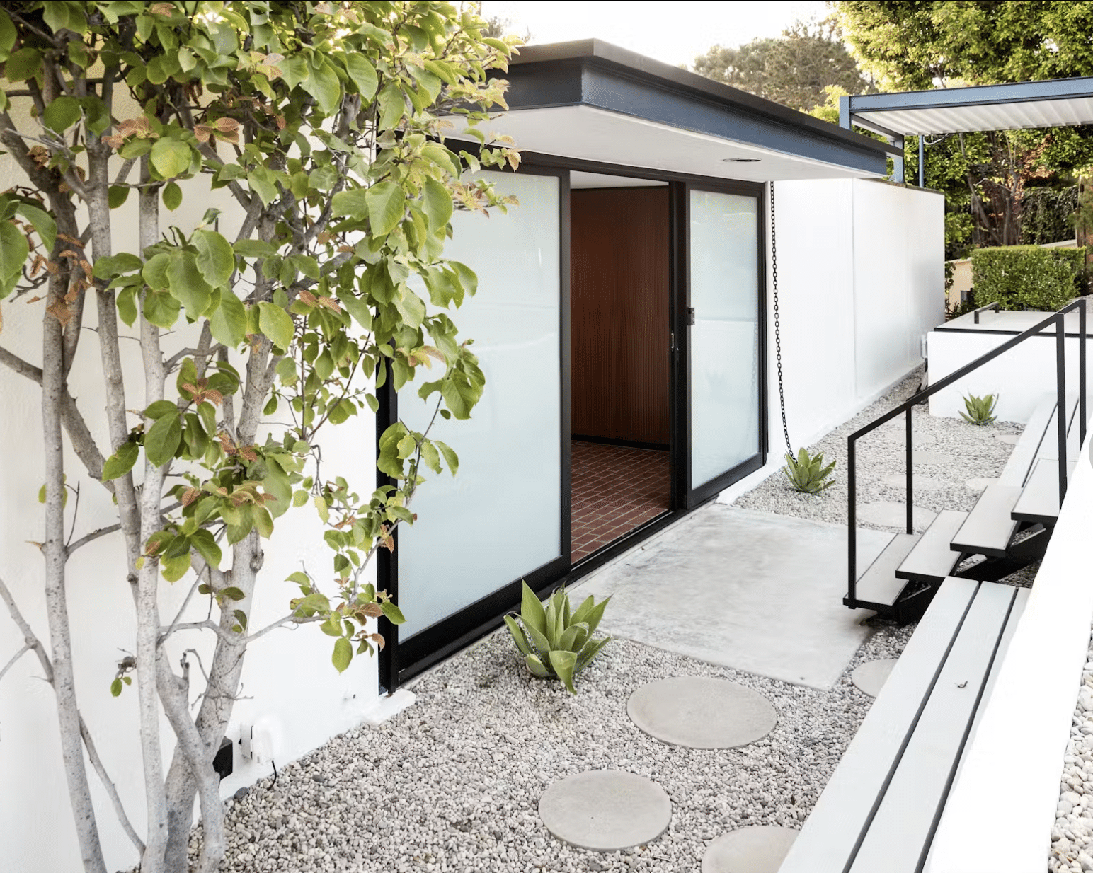 The Smith House, 1958: Towards a Floating Steel Architecture ...